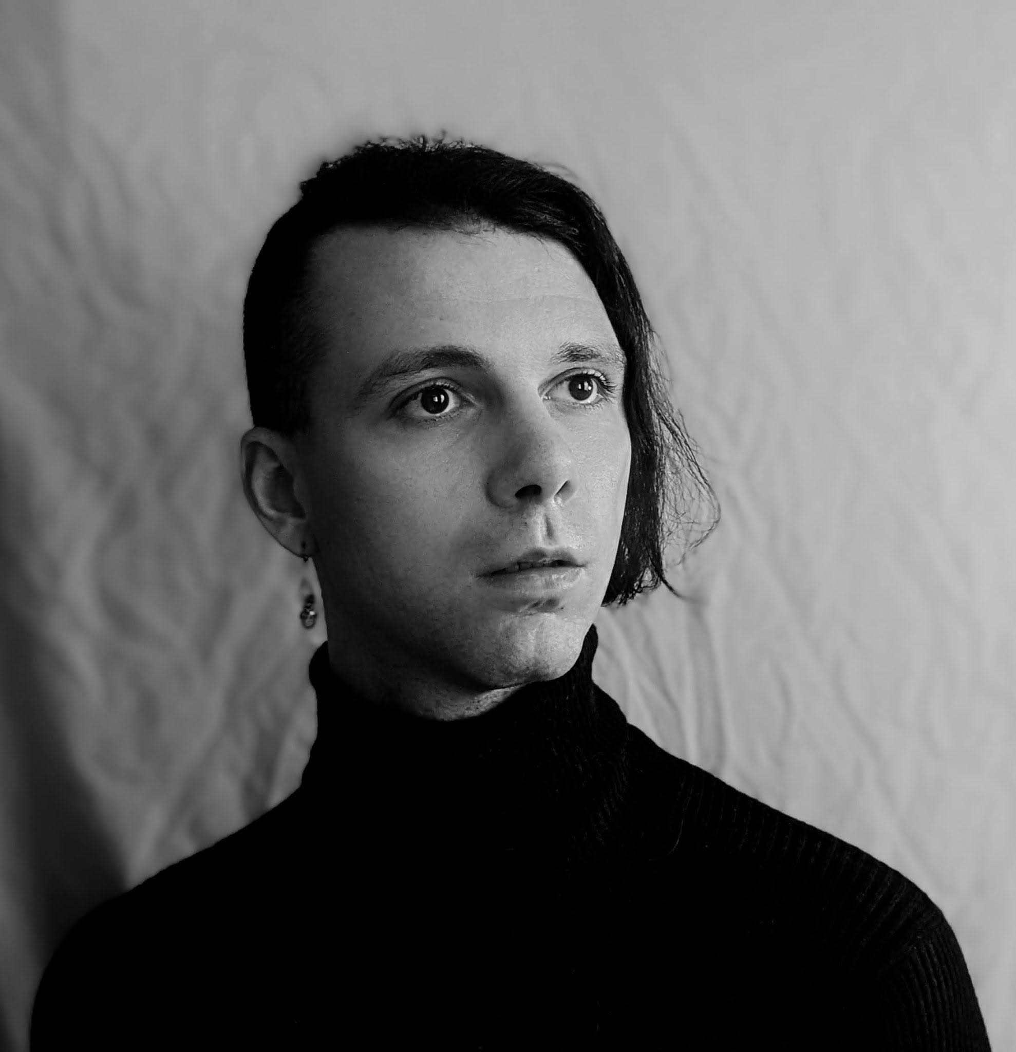 A Branch Grows Out of My Torso/ poem by Noah Roberts – Lightwood